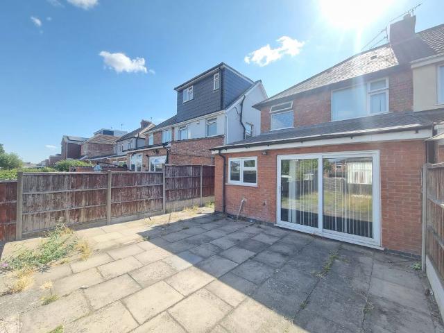 Kitchener Road, Leicester LE5, 3 bed semi detached house to rent, £1,400 pcm | PrimeLocation