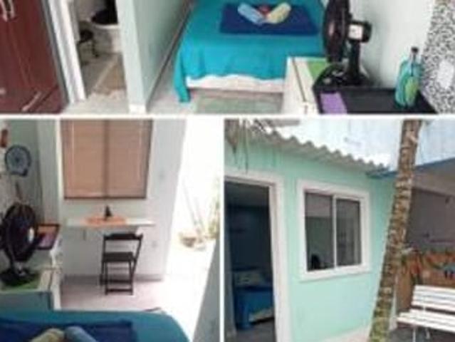 KITINET SÓ PARA RAPAZES, NA RUA DA PRAIA