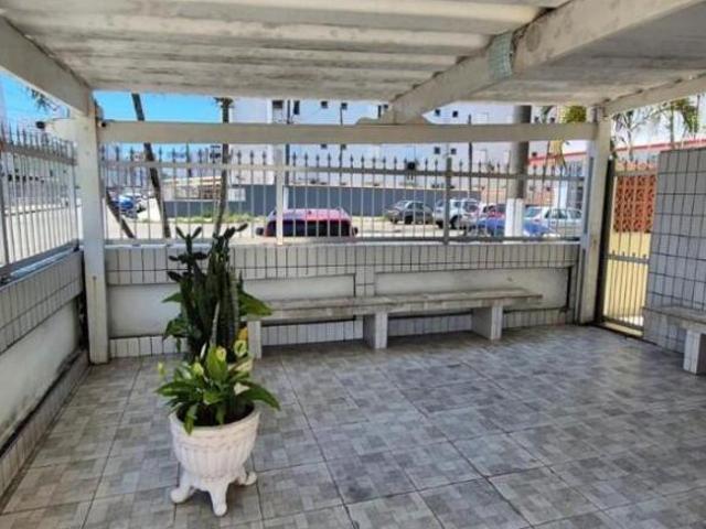 Kitinete Isolada à Venda na Cidade Ocian Praia Grande, 1 Quarto