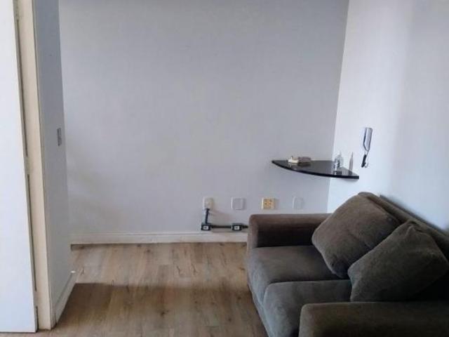 Kitnet com área de 44 m² próxima do terminal Cury, situada em prédio de uso misto