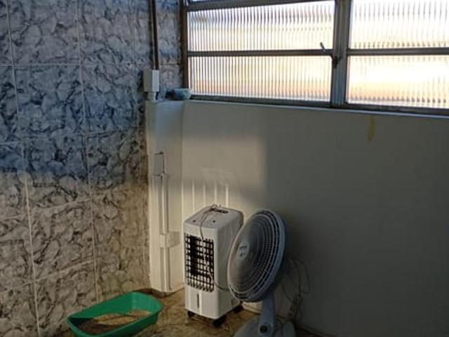 Kitnet com quarto, sala cozinha e banheiro