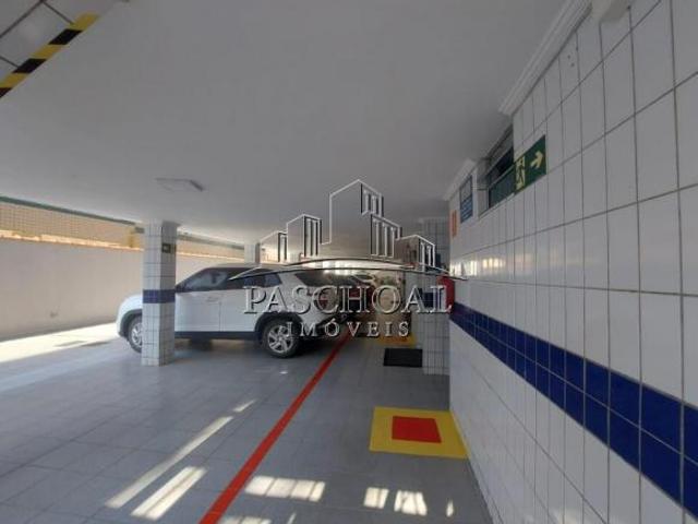 Kitnet com vaga de garagem 100M da praia