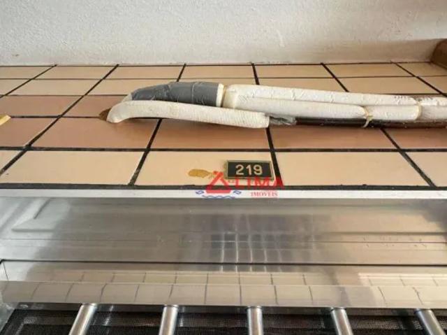 Kitnet com 1 dormitório à venda, 30 m² por R$ 220.000 Boqueirão Praia Grande/SP