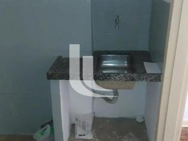 Kitnet com 1 dormitório, 35 m² venda por R$ 180.000,00