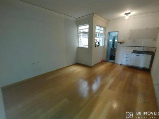 Kitnet com 1 dormitório à venda, 26 m² por R$ 110.000,00 Centro Londrina/PR
