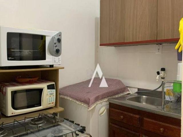 Kitnet com 1 dormitório à venda, 27 m² por R$ 94.000,00 Santo Antônio Porto Alegre/RS
