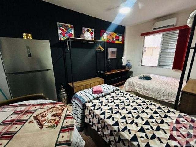Kitnet com 1 dormitório à venda, 28 m² por R$ 300.000,00 Ponta da Praia Santos/SP
