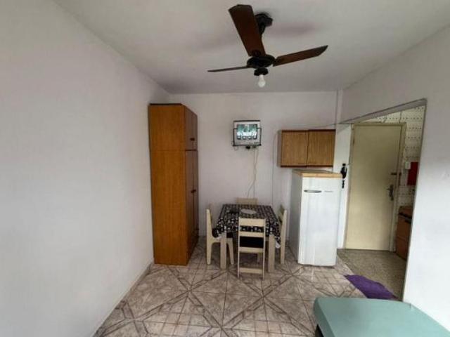 Kitnet com 1 dormitório à venda, 20 m² por R$ 140.000,00 Vila Assunção Praia Grande/SP