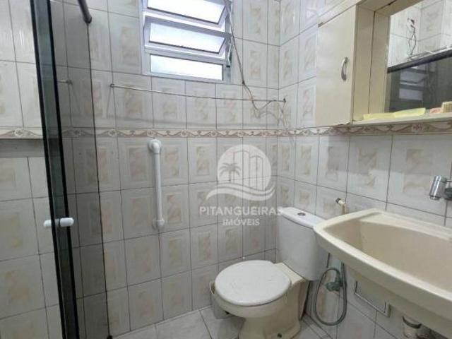 Kitnet com 1 dormitório à venda, 35 m² por R$ 250.000,00 Pitangueiras Guarujá/SP