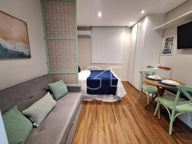 Kitnet com 1 dormitório à venda, 37 m² por R$ 415.000,00 Boqueirão Santos/SP