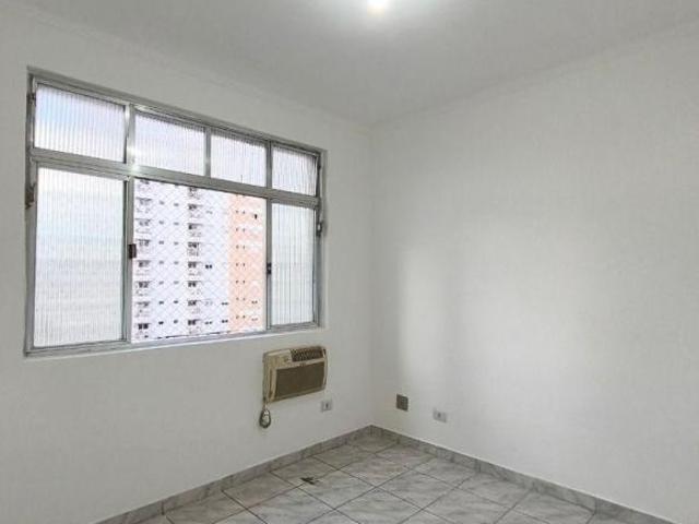 Kitnet com 1 dormitório à venda, 38 m² por R$ 375.000,00 Embaré Santos/SP