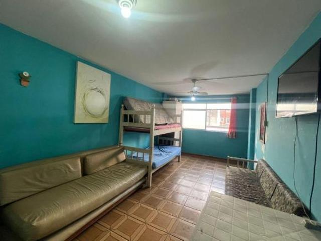 Kitnet com 1 dormitório à venda, 30 m² por R$ 215.000,00 Aviação Praia Grande/SP
