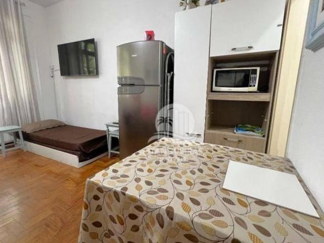 Kitnet com 1 dormitório à venda, 30 m² por R$ 260.000,00 Pitangueiras Guarujá/SP