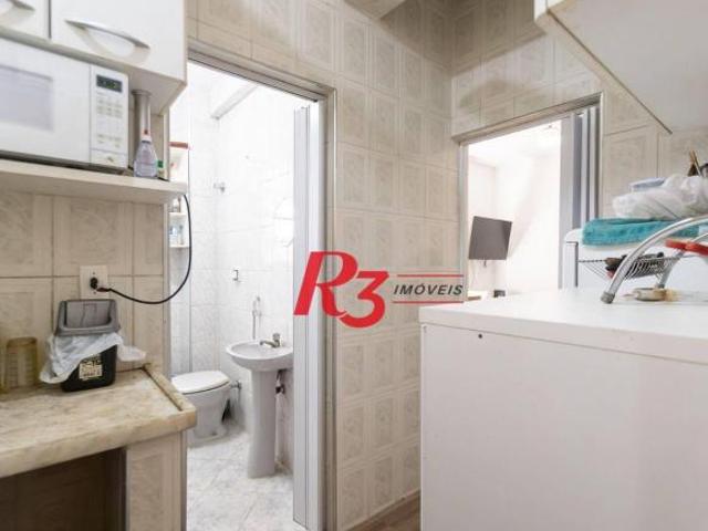 Kitnet com 1 dormitório à venda, 30 m² por R$ 300.000,00 Gonzaga Santos/SP