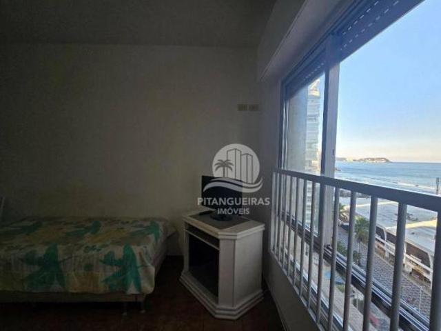 Kitnet com 1 dormitório à venda, 30 m² Pitangueiras Guarujá/SP