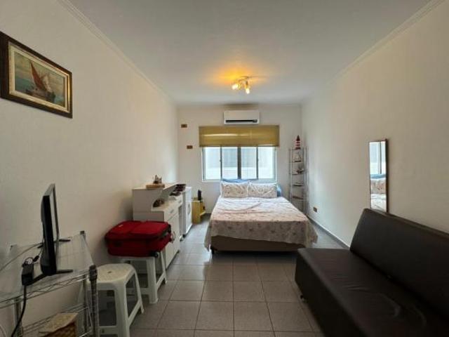 Kitnet com 1 dormitório à venda, 33 m² por R$ 195.000,00 Canto do Forte Praia Grande/SP