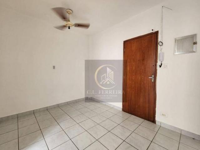 Kitnet com 1 quarto à venda, 32 m² por R$ 225.000 Boqueirão Praia Grande/SP