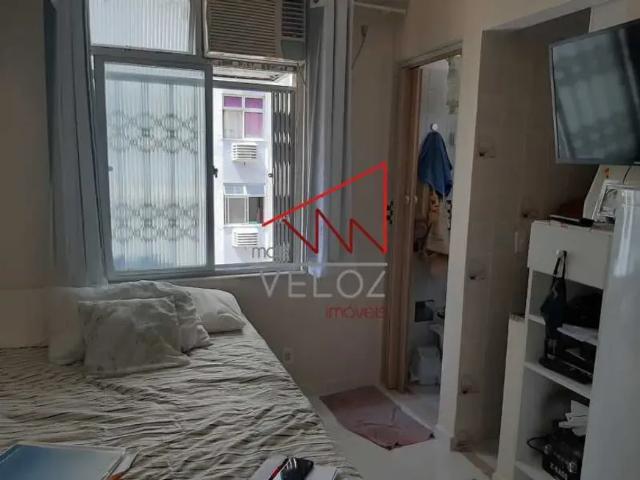 Kitnet com 1 Quarto e 1 banheiro à Venda, 13 m² por R$ 150.000