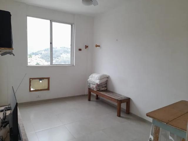Kitnet com 1 Quarto e 1 banheiro à Venda, 26 m² por R$ 138.000