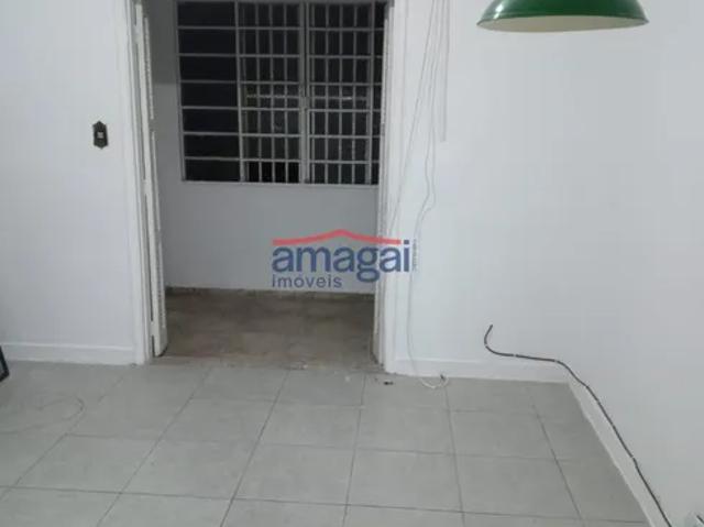 Kitnet com 1 Quarto e 1 banheiro à Venda, 27 m² por R$ 180.000