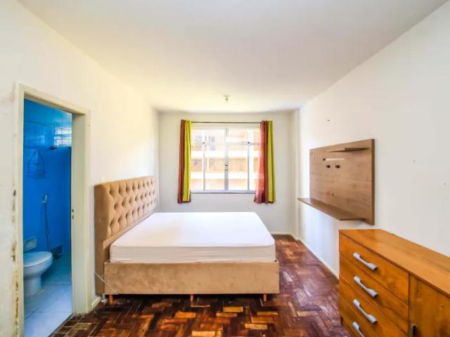 Kitnet com 1 Quarto e 1 banheiro à Venda, 28 m² por R$ 125.000
