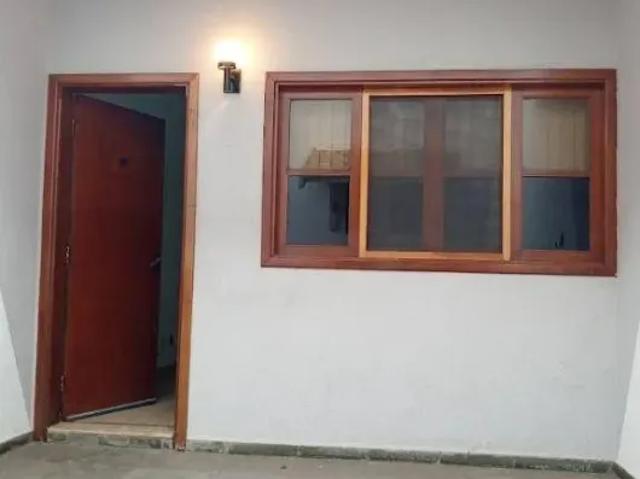 Kitnet com 1 Quarto e 1 banheiro à Venda, 43 m² por R$ 135.000
