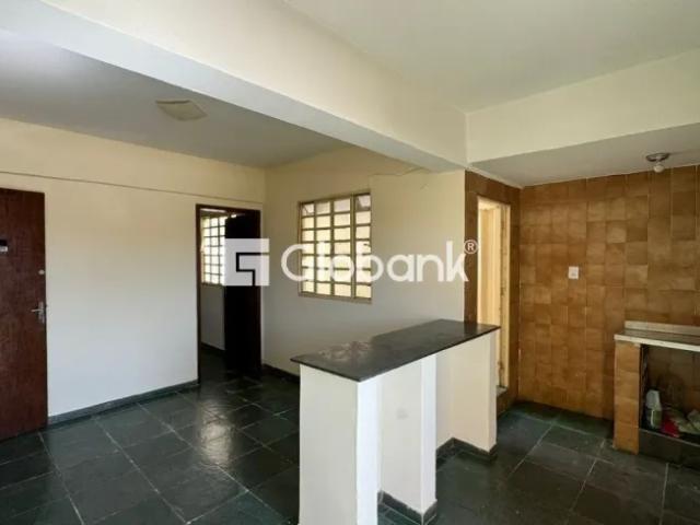 Kitnet com 1 Quarto e 1 banheiro à Venda, 50 m² por R$ 135.000