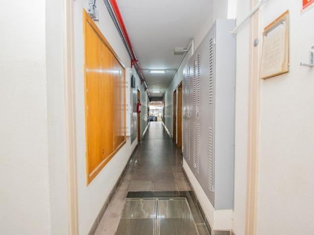 Kitnet com 1 quarto e 25m² para alugar em Farroupilha, Porto Alegre