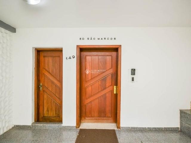 Kitnet com 1 quarto e 40m² para alugar em Menino Deus, Porto Alegre