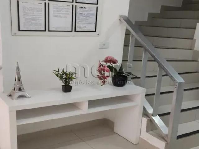 Kitnet com 22m² na Liberdade com 1 dormitório para fugir do aluguel, sala aconchegante, cozinha com