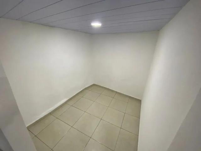 Kitnet com 2 Quartos para alugar, 40m² Tejipió