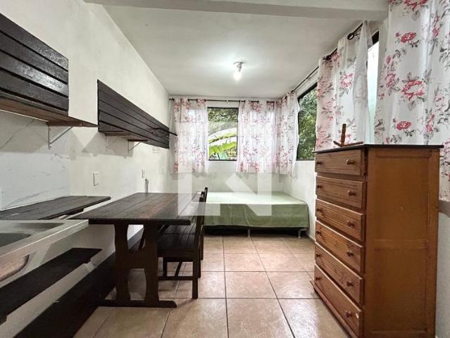 Kitnet, Córrego Grande, 1 Quarto, 30 m2 Florianópolis