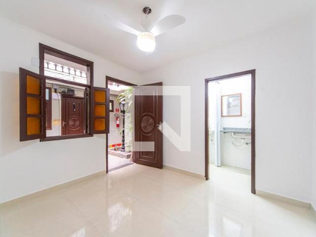 Kitnet, Campestre, 1 Quarto, 12 m2 Santo André