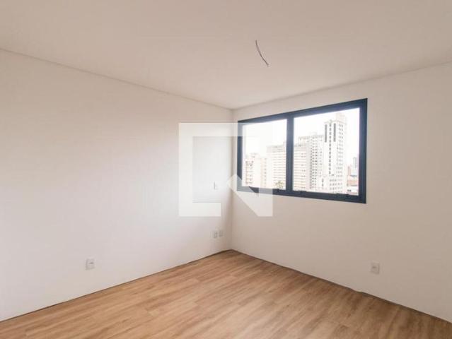 Kitnet, Centro, 1 Quarto, 17 m2 Curitiba