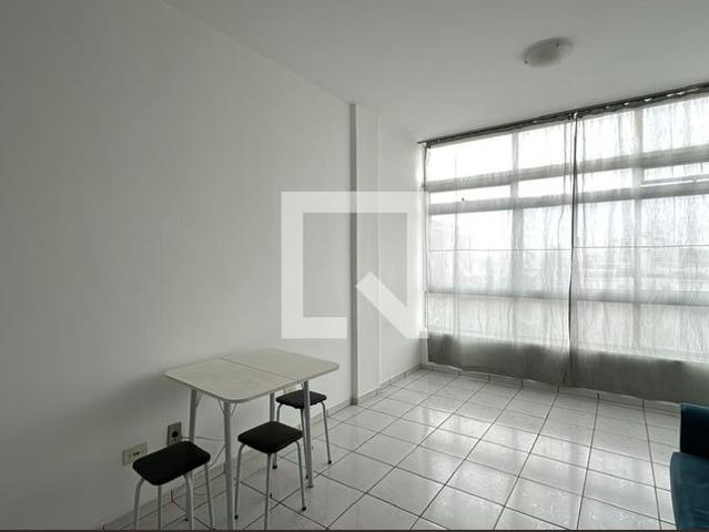 Kitnet, Centro, 1 Quarto, 28 m2 Curitiba
