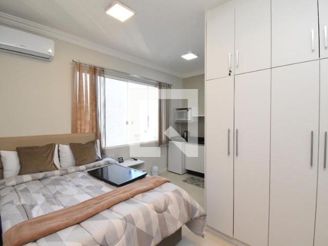 Kitnet, Centro, 1 Quarto, 22 m2 Curitiba