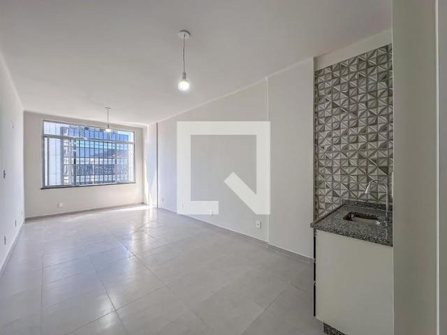 Kitnet, Centro, 1 Quarto, 35 m2 Rio de Janeiro