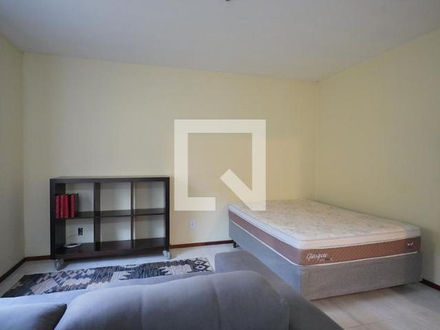 Kitnet, Centro, 1 Quarto, 30 m2 Florianópolis