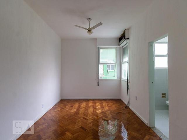 Kitnet, Centro, 1 Quarto, 30 m2 Rio de Janeiro