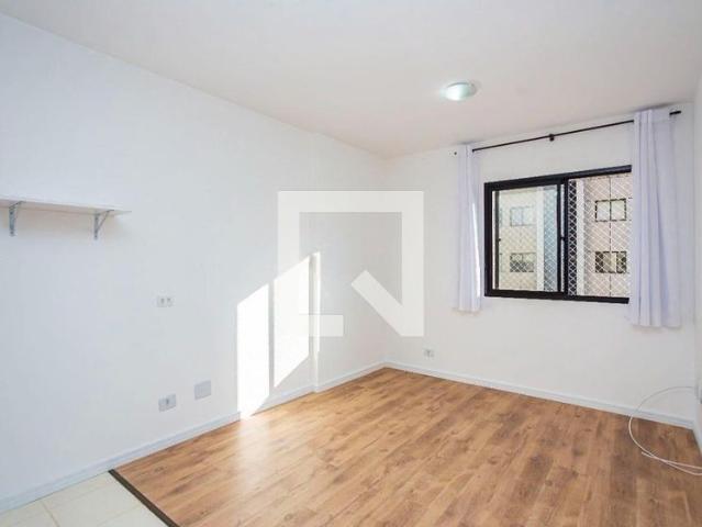 Kitnet, Centro, 1 Quarto, 33 m2 Curitiba