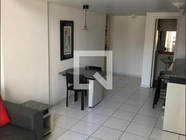 Kitnet, Centro, 1 Quarto, 61 m2 Curitiba