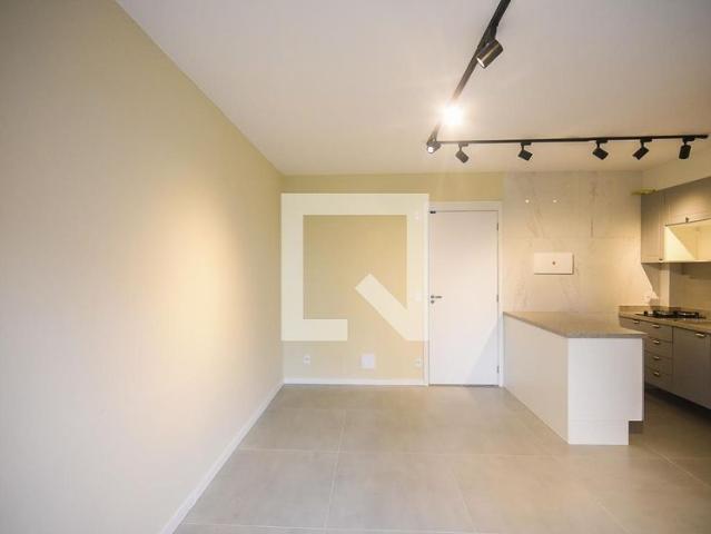 Kitnet, Cidade Jardim, 1 Quarto, 32 m2 São Paulo