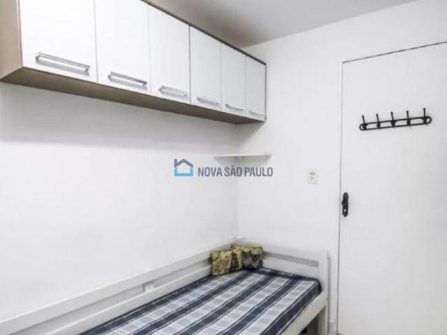 Kitnet à venda a poucos metros do Metrô Praça da Árvore ideal para investimento
