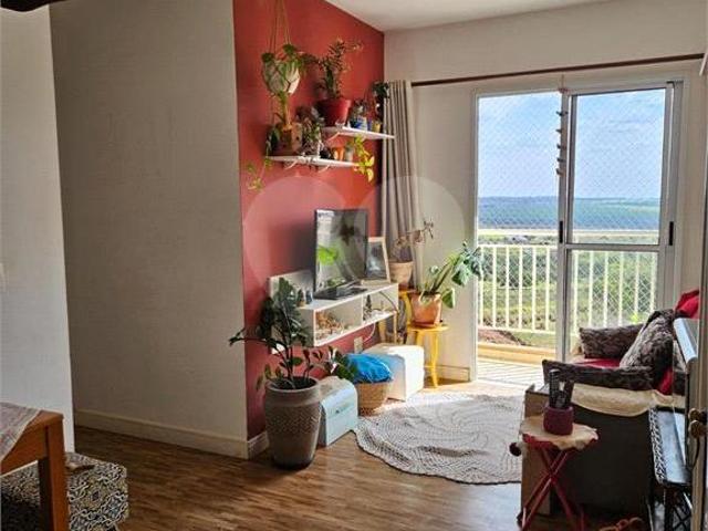 Apartamento à venda com 3 quartos, sendo 1 suíte, no condomínio Green View, São Carlos