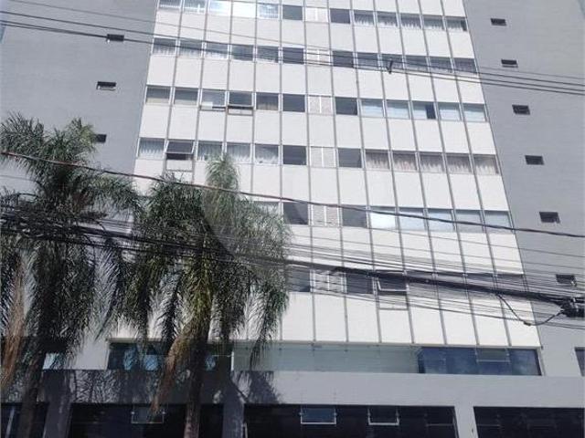 Apartamento à venda com 2 quartos no condomínio Edifício Roberto Martinez, São Carlos