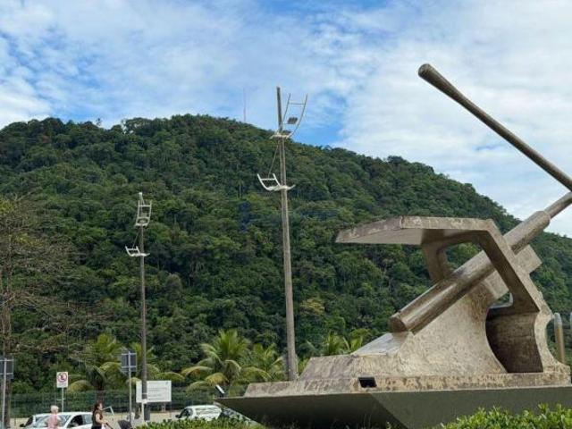 Kitnet a venda no Canto do Forte 50mts da Praia