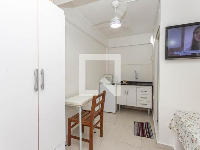 Kitnet, Aclimação, 1 Quarto, 16 m2 São Paulo