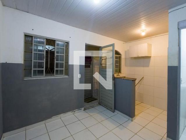 Kitnet, Barro Vermelho, 1 Quarto, 20 m2 São Gonçalo