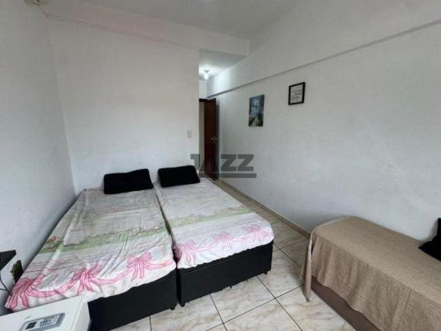 Kitnet de 30m² à Venda no Centro Nobre de Caraguatatuba