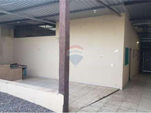 Kitnet disponível para locação a duas quadra do Oeste Plaza Shopping